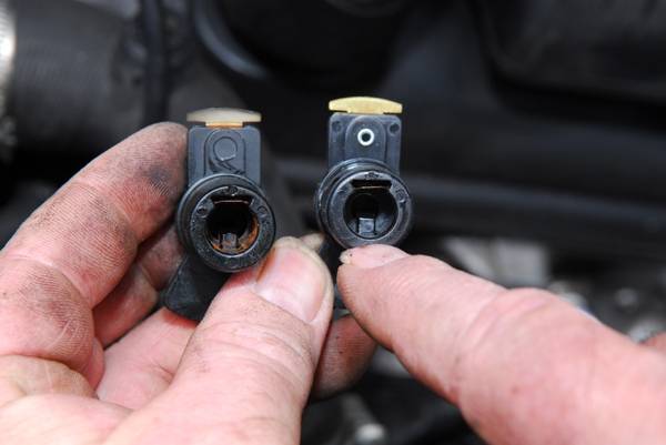 Cambiar una tapa del distribuidor del coche, ¿cuándo y cómo cambiarla?