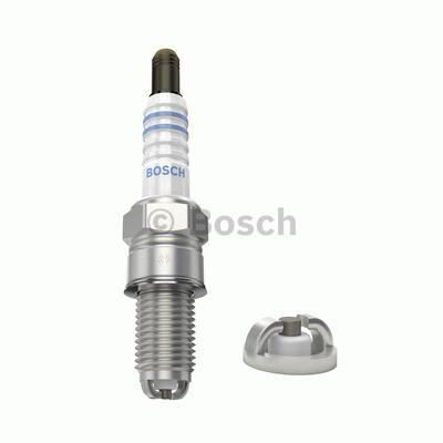 Bougie d'allumage BOSCH 0 241 145 505 au meilleur prix - Oscaro