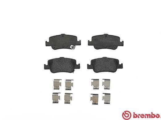 Jeu de 4 plaquettes de frein BREMBO P 83 080 au meilleur prix - Oscaro