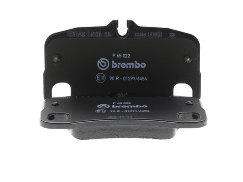 Jeu de 4 plaquettes de frein BREMBO P 65 022 au meilleur prix - Oscaro