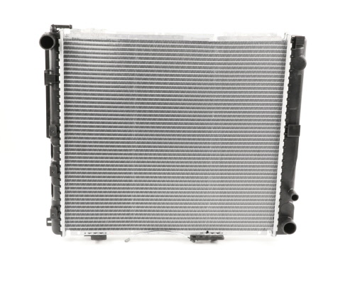 Radiateur moteur NISSENS 62696A au meilleur prix - Oscaro