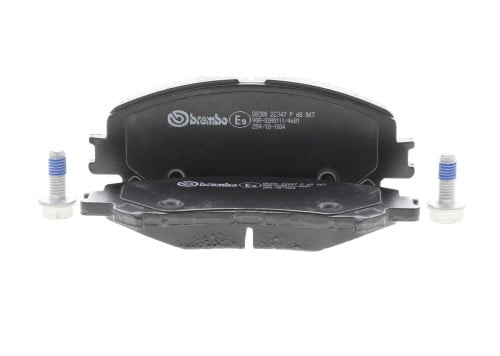 Jeu de 4 plaquettes de frein BREMBO P 68 067 au meilleur prix - Oscaro