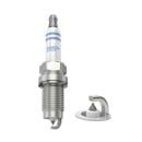 Bougie d'allumage BOSCH 0 242 240 665 au meilleur prix - Oscaro